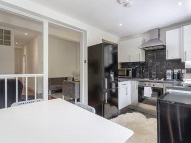 2 Bedrooms Flat for rent in Brondesbury Villas, London NW6