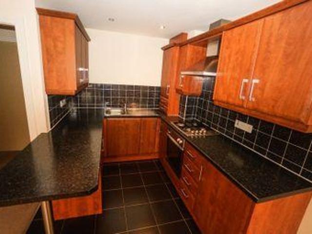 2 Bedrooms Flat for rent in Brownlow Road, Horwich, Bolton BL6
