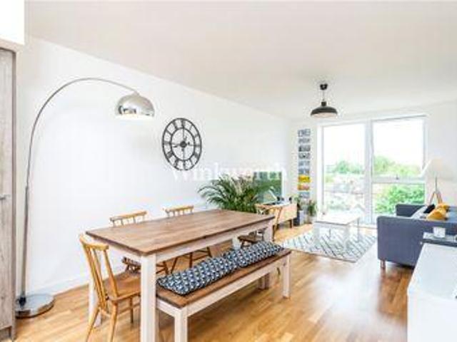 2 Bedrooms Flat for rent in Butterfly Court, London N15