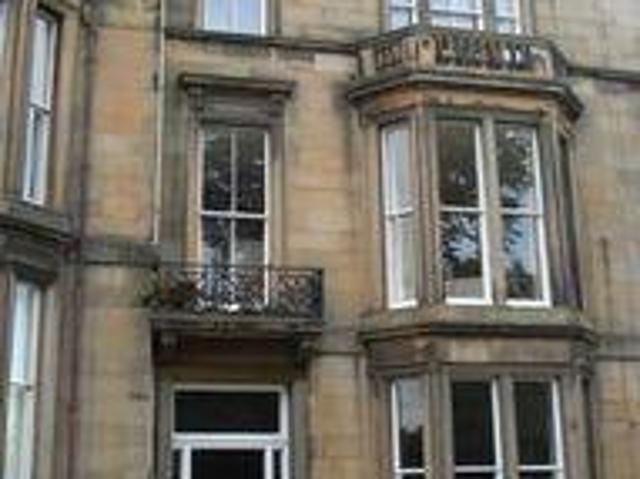 2 Bedrooms Flat for rent in Buckingham Terrace, Edinburgh EH4