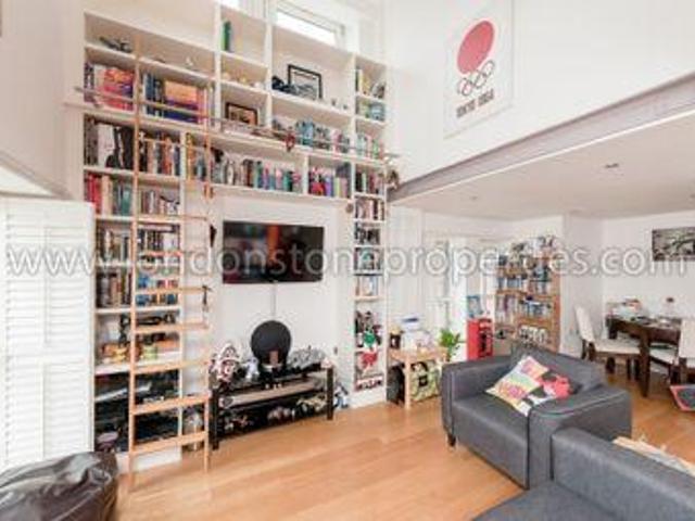 2 Bedrooms Flat for rent in Building 22, Cadogan Road, Royal Arsenal SE18
