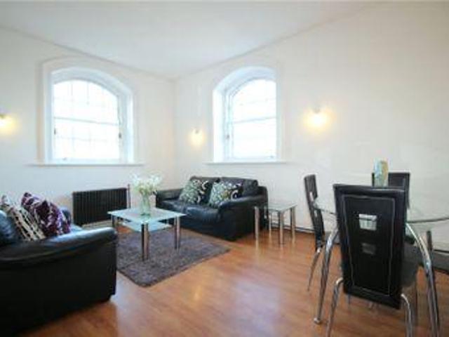 2 Bedrooms Flat for rent in Building 37, Cadogan Road, London SE18