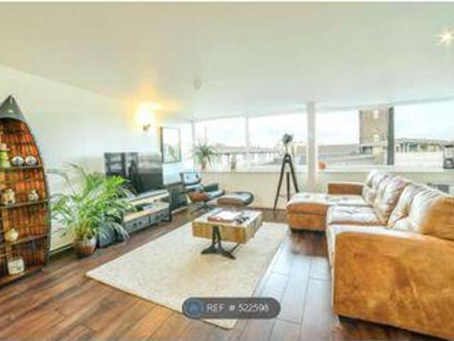 2 Bedrooms Flat for rent in Building 45, London SE18