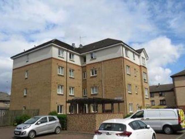 2 Bedrooms Flat for rent in Bulldale Place, Glasgow G14