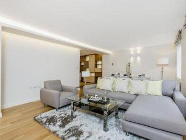 2 Bedrooms Flat for rent in Bulstrode Street, Marylebone, London W1U