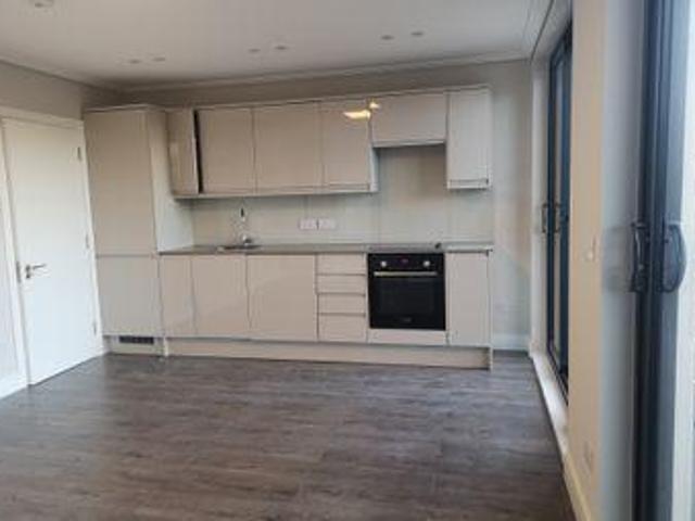 2 Bedrooms Flat for rent in Burdett Road, Canary Wharf E14