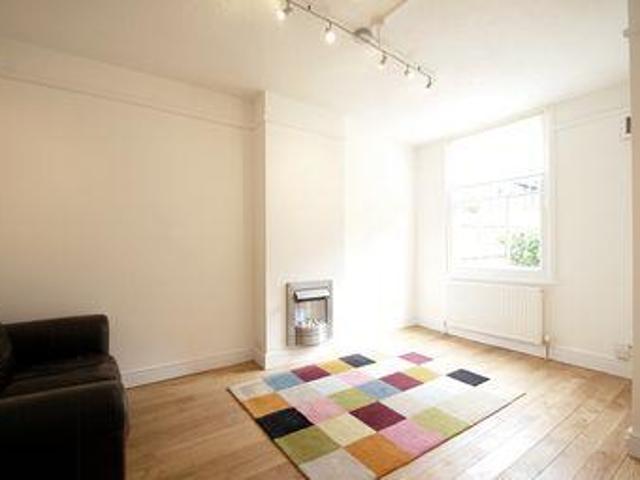 2 Bedrooms Flat for rent in Burns Road, Battersea SW11
