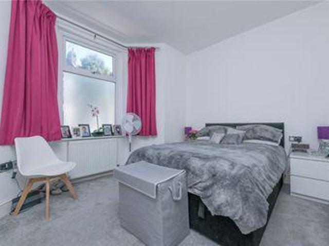 2 Bedrooms Flat for rent in Burns Road, Harlesden, London NW10
