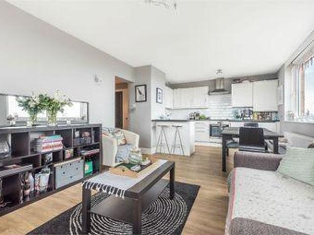 2 Bedrooms Flat for rent in Burwash House, Kipling Estate, London Bridge SE1