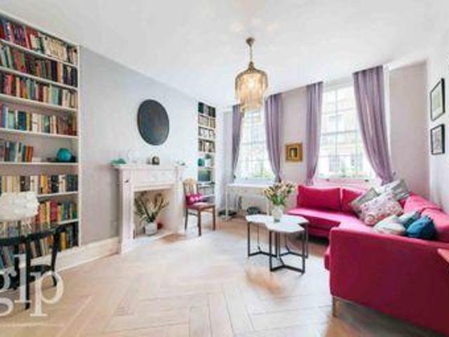 2 Bedrooms Flat for rent in Burton Street, London WC1H