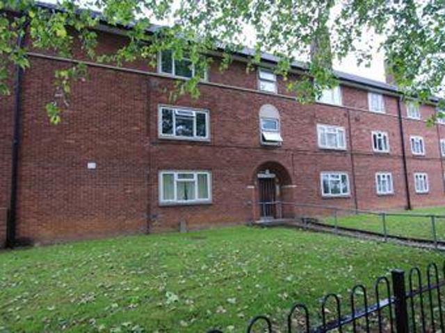 2 Bedrooms Flat for rent in Bush Court, Priors Road, Cheltenham GL52