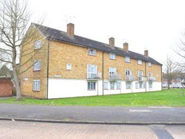 2 Bedrooms Flat for rent in Gower House, Barra Hall Circus, Hayes UB3