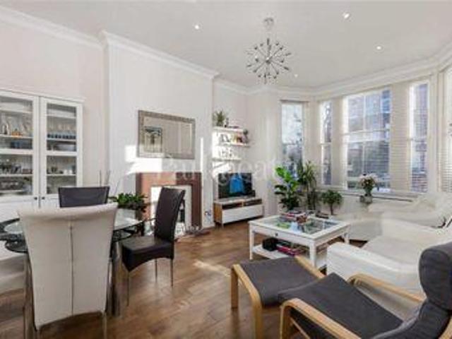 2 Bedrooms Flat for rent in Goldhurst Terrace, South Hampstead, London NW6