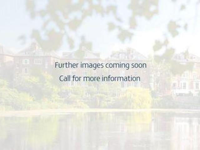 2 Bedrooms Flat for rent in Goldhawk Road, Shepherd´s Bush W12