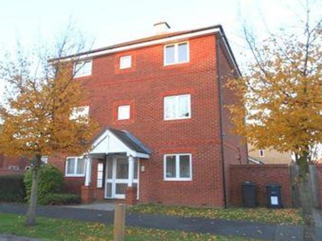 2 Bedrooms Flat for rent in Goodman Road, Bedford MK42