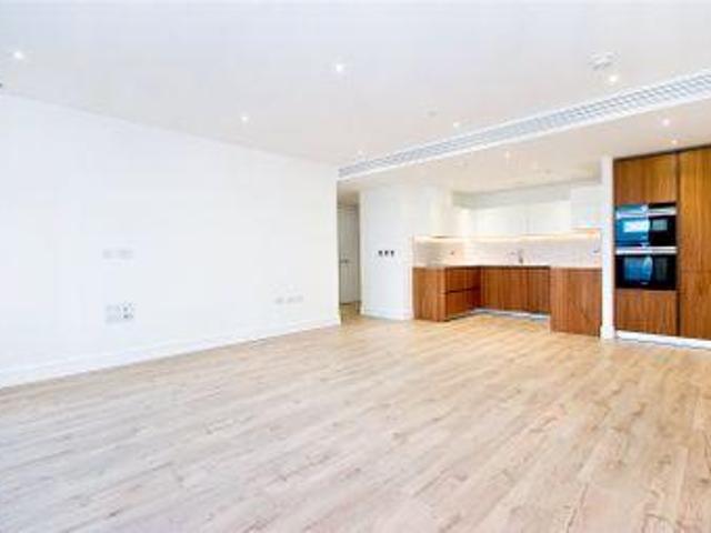 2 Bedrooms Flat for rent in Goodmans Fields, London E1