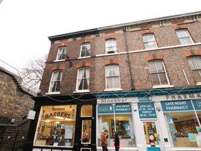 2 Bedrooms Flat for rent in Goodramgate, York YO1
