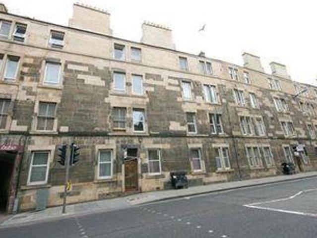 2 Bedrooms Flat for rent in Gorgie Road, Gorgie, Edinburgh EH11