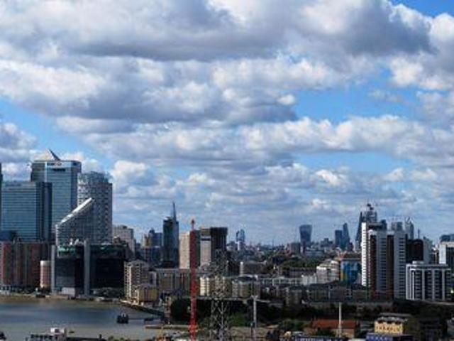 2 Bedrooms Flat for rent in Gateway Tower, 28 Western Gateway, Royal Victoria E16