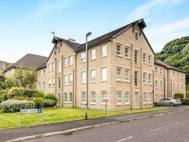 2 Bedrooms Flat for rent in Gale Close, Littleborough OL15