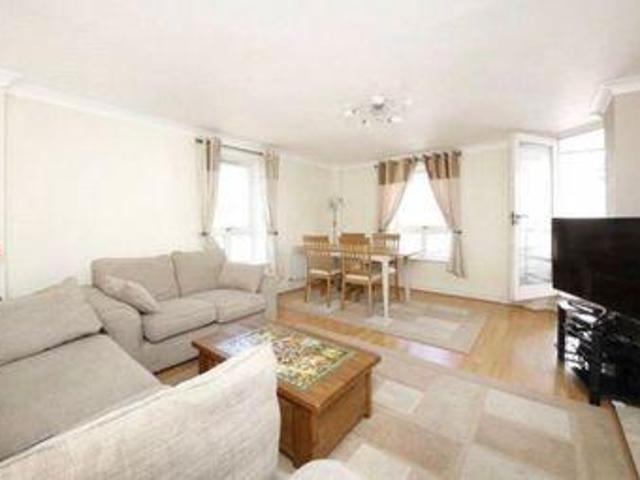 2 Bedrooms Flat for rent in Galleons View, Canary Wharf E14