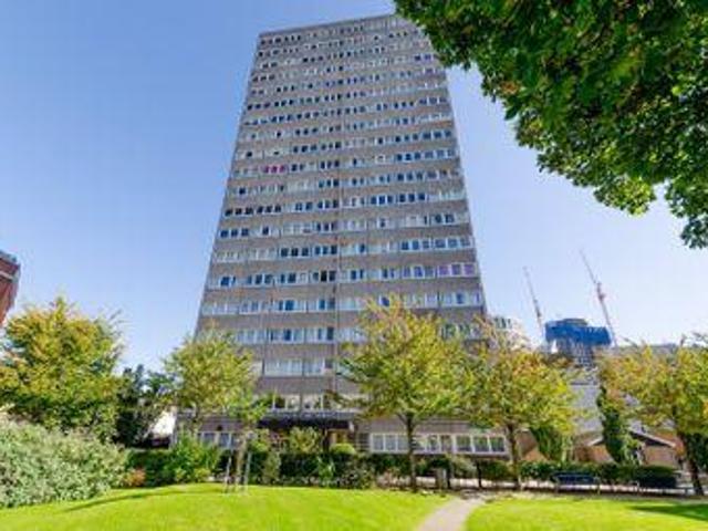 2 Bedrooms Flat for rent in Gambier House, Old Street EC1V