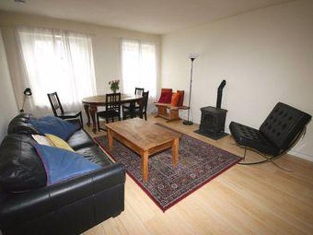 2 Bedrooms Flat for rent in Gardner´s Crescent, Edinburgh EH3