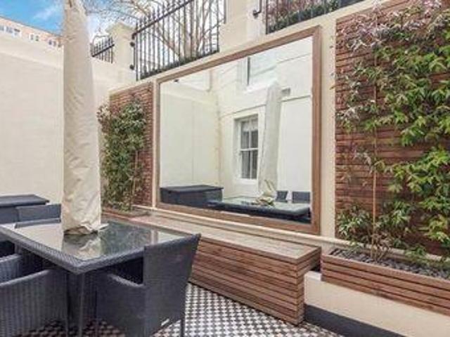 2 Bedrooms Flat for rent in Garden House, 86 92 Kensington Gardens Squar, London W2