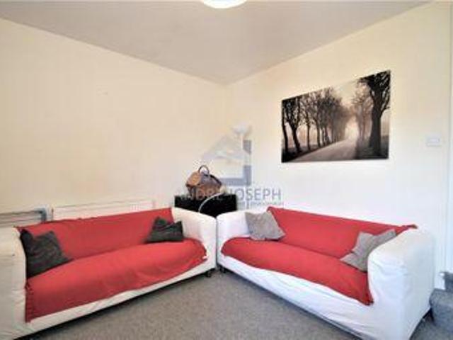2 Bedrooms Flat for rent in Garratt Terrace, Tooting, London SW17