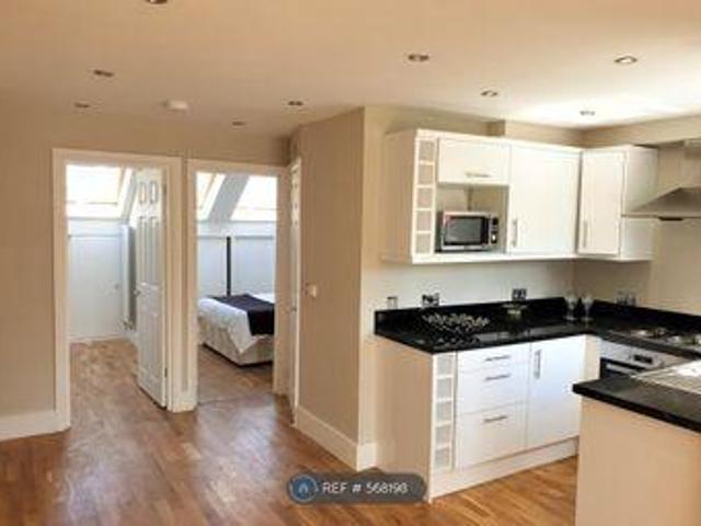 2 Bedrooms Flat for rent in Garratt Terrace, Tooting SW17