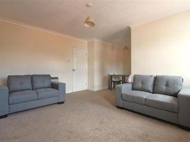 2 Bedrooms Flat for rent in Gell Street, Sheffield S3