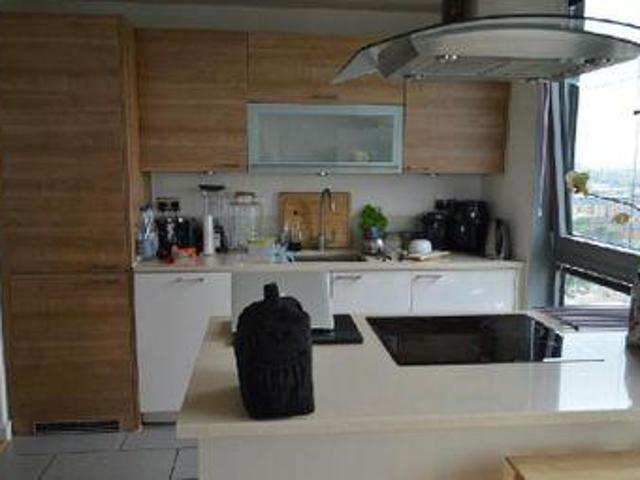 2 Bedrooms Flat for rent in George Hudson Tower, 28 High Street, Stratford, London E15