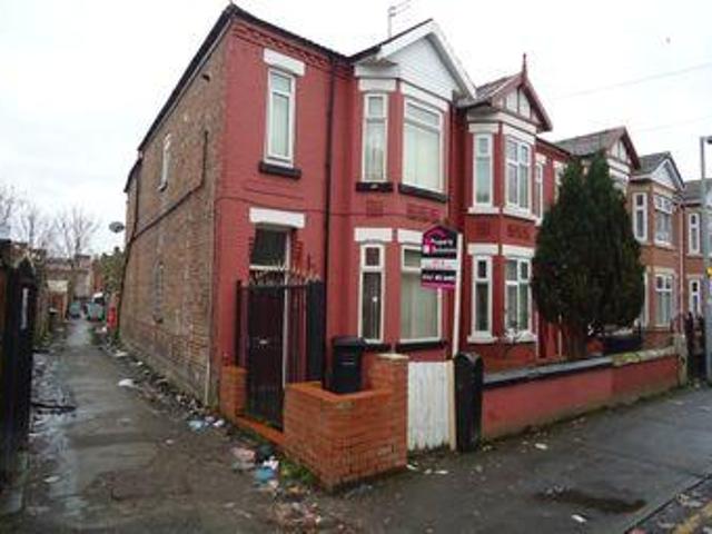 2 Bedrooms Flat for rent in George Street North, Salford, Manchester M7