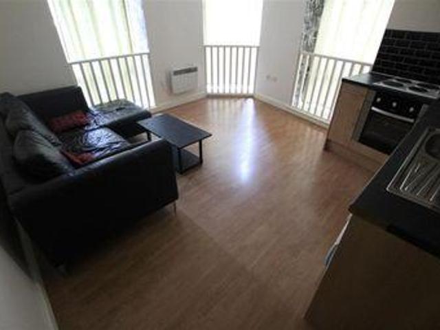 2 Bedrooms Flat for rent in Georges House, Upper Miller Gate, Bradford BD1