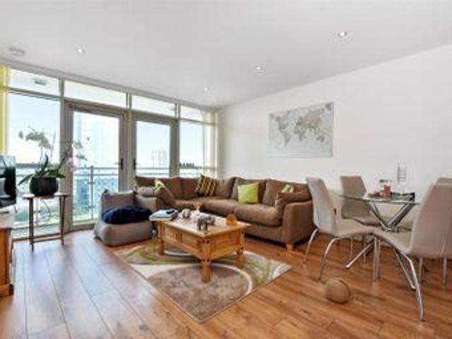 2 Bedrooms Flat for rent in Gerry Raffles Square, London E15