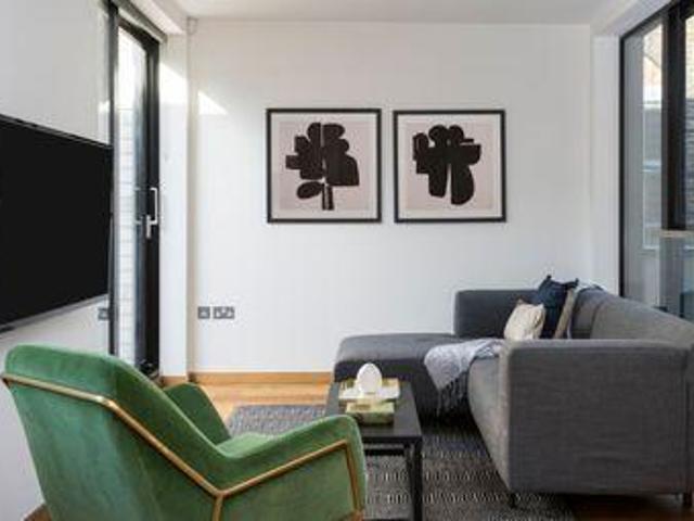 2 Bedrooms Flat for rent in Gifford Street, London N1