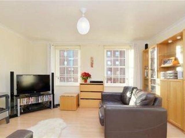 2 Bedrooms Flat for rent in Gilbey Road, London SW17