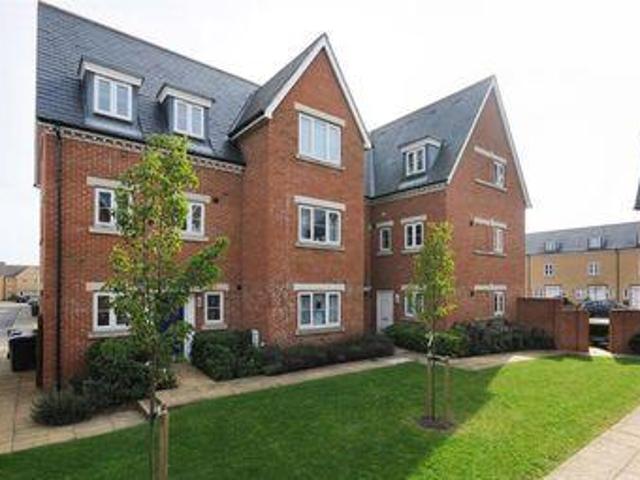 2 Bedrooms Flat for rent in Gilbert Way, Canterbury CT1