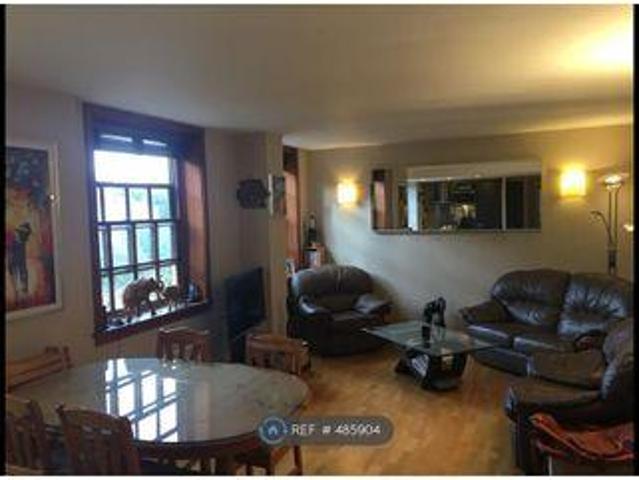 2 Bedrooms Flat for rent in Gilbert Scott Building, London SW15