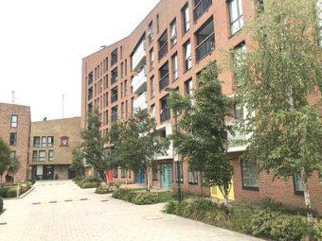2 Bedrooms Flat for rent in Giles Court, Tabernacle Gardens, Shoreditch E2