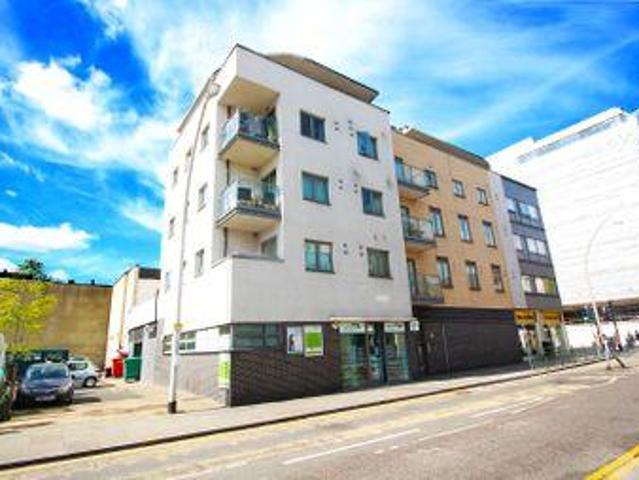 2 Bedrooms Flat for rent in Gilford House Gilford House, Ilford IG1