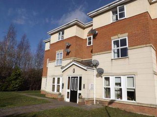 2 Bedrooms Flat for rent in Gillespie Close, Bedford MK42