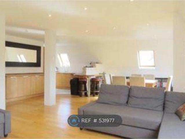 2 Bedrooms Flat for rent in Gipsy Road, London SE27