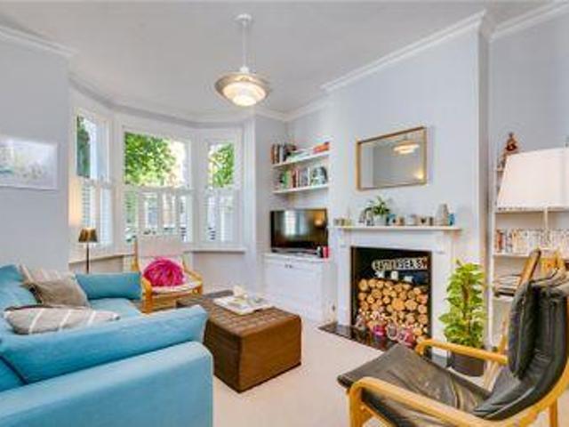2 Bedrooms Flat for rent in Glycena Road, London SW11