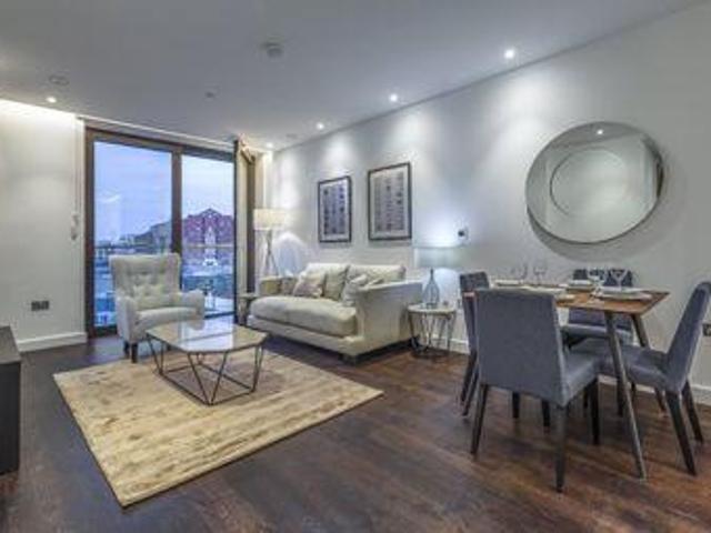 2 Bedrooms Flat for rent in Glacier House, The Residence, Nine Elms, London SW8