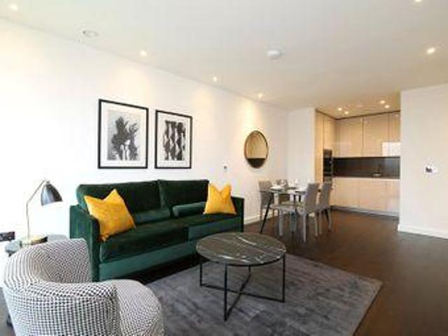 2 Bedrooms Flat for rent in Glacier House, The Residence, Nine Elms, London SW11