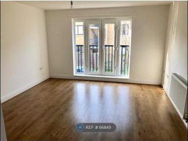 2 Bedrooms Flat for rent in Gladeside, Cambridge CB4