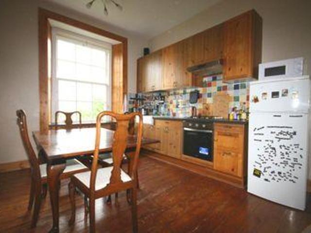 2 Bedrooms Flat for rent in Gladstone Terrace, Newington, Edinburgh EH9
