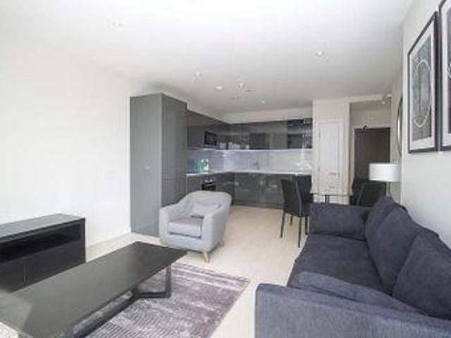 2 Bedrooms Flat for rent in Glasshouse Gardens, Cassia Point, Stratford, London E20