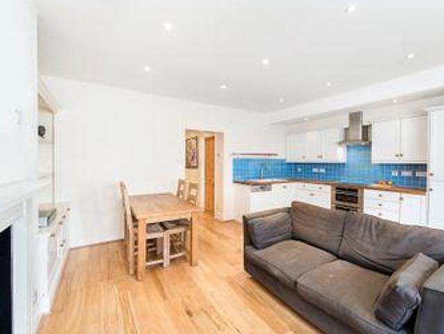 2 Bedrooms Flat for rent in Gledstanes Road, Barons Court W14